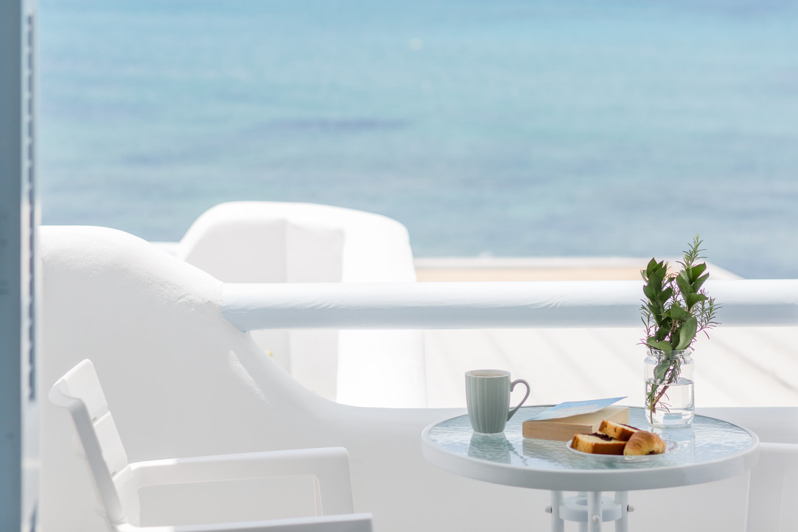 Studio with sea view – Litsa Studios